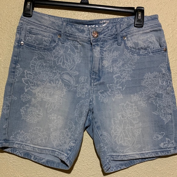 Seven7 | Shorts | Seven 7 Jeans Shorts Blue Floral Paisley Print Size ...